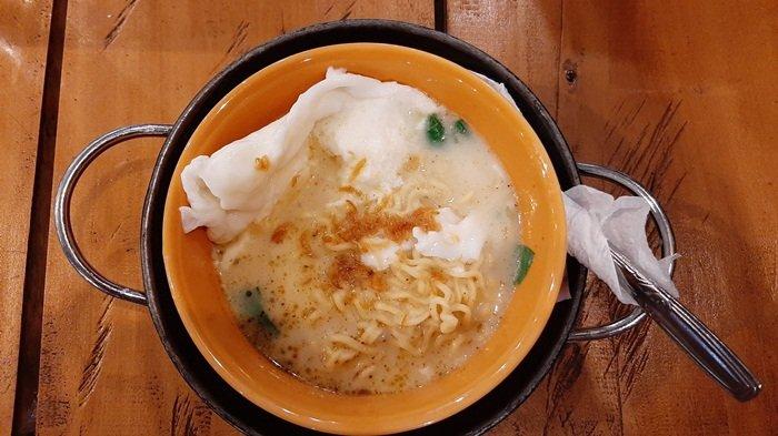 Indomie Susu Plus Telor, Kuliner Unik Dijamin Bikin Ngiler dan ...