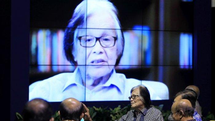 Kisah Jakob Oetama, dari Seorang Guru Hingga Jadi Sosok Penting di ...