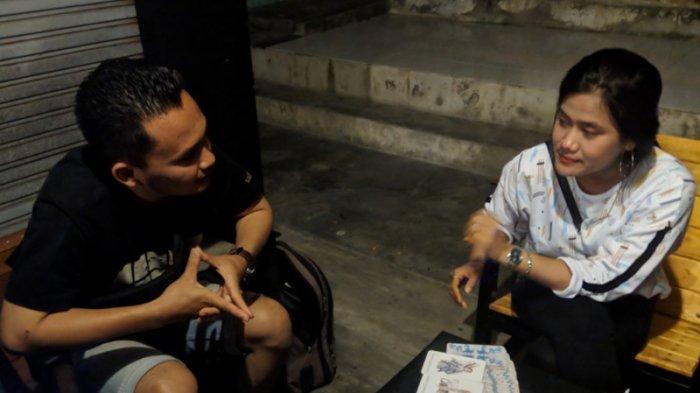 Datang ke Bangka, Jane Candle Wanita Asal Jakarta Yang Handal Membaca ...