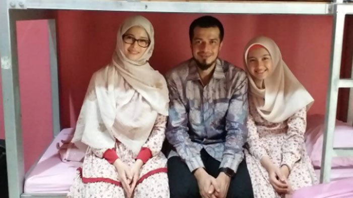 Rumah Tangganya Jauh dari Gosip, Begini Potret Sederhana Jihan Fahira dan Primus Yustisio di ...