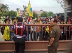 Joni Cium Ada Tiga Proyek Lain Bermasalah di STAIN SAS - Bangkapos.com