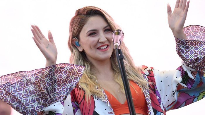 Single Terbaru Milik Julia Michaels yang Berjudul 'Uh Huh' Buat Kita ...