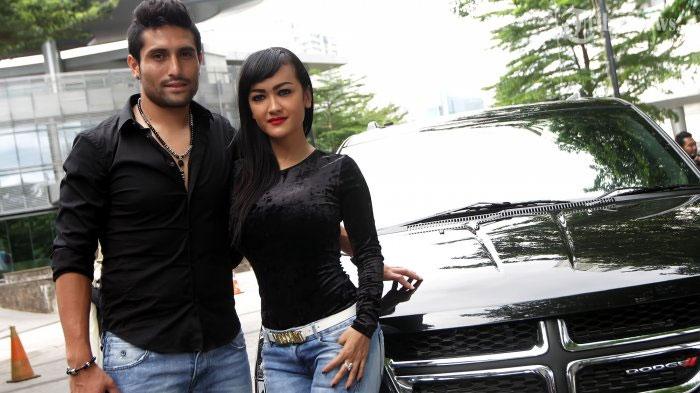 Ternyata Ini Alasan Gaston Tak Mau Jenguk Julia Perez - Bangkapos.com