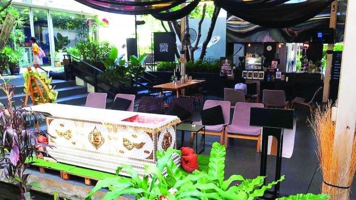 Kafe Ini Punya Daftar Menu yang Namanya Bikin Merinding, Temanya ...