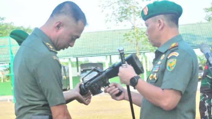 Komandan Resor Militer 045/Garuda Jaya Pastikan Kesiapan Senjata ...