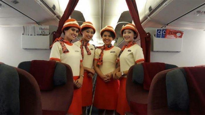 Dari Seragam Pramugari hingga Kudapan Jadul, Inilah Keunikan ...