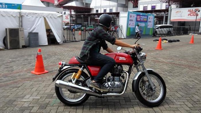 Motor India Jenis Klasik Ini Jadi Perhatian Pengunjung IIMS 2016 ...