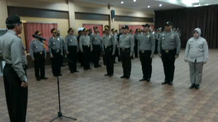 Video 3 Pejabat Utama Polda Babel Naik Pangkat Jadi Kombes - Bangkapos.com