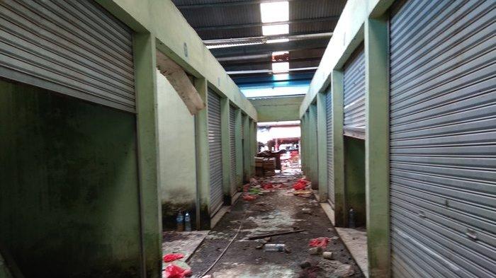 Pengunjung dan Pedagang Keluhkan Bekas Pasar Buah Bau Pesing ...