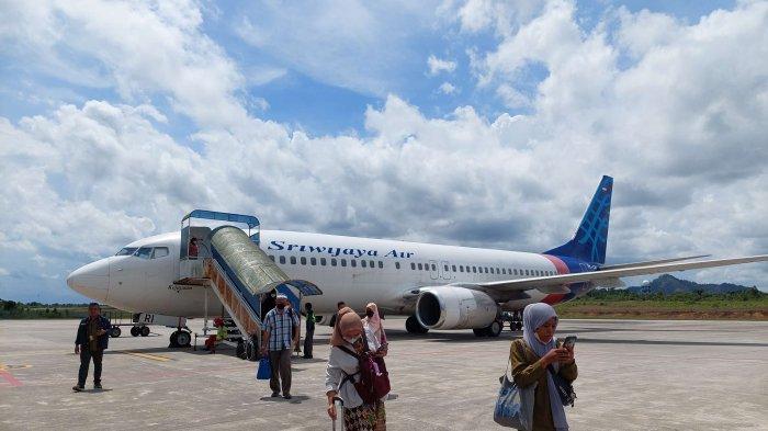 Jelang Imlek Geliat Penumpang di Bandara Depati Amir Masih Sepi - Bangkapos.com