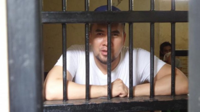 Foto Saipul Jamil Video Call dengan Pria Bertelanjang Dada ini jadi ...