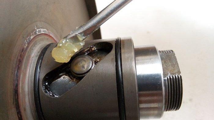 Ini yang Vital di Motor Matic, Pin Guide Sliding CVT Perlu Dilumasi ...