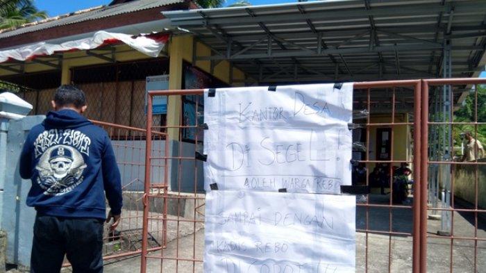 Kantor Pak Kades Rebo Disegel Warga, Tuntut Pemecatan Kadus - Bangkapos.com