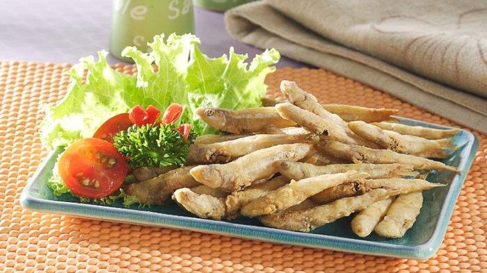 Resep Teri Goreng Tepung Renyah, Menu yang Bikin Betah Ngunyah ...