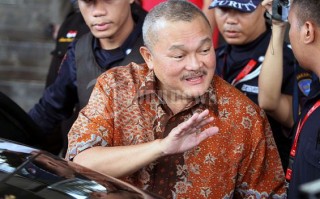 Alex Tak Mau Ambil Pusing Soal Survei - Bangkapos.com
