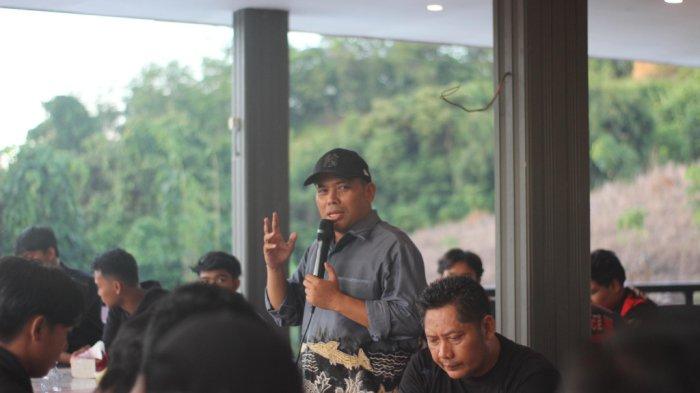 Saprah Amal Pantai Batung Berlangsung Meriah, Bang Rizal dan Ustadz ...