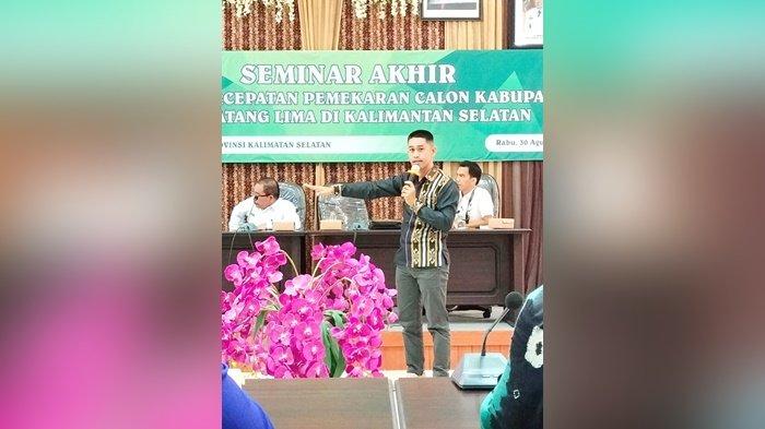 Seminar Akhir Soal Tanah Kambatang Lima, Rabbiansyah Paparkan Alasan Menuntut Pemekaran ...