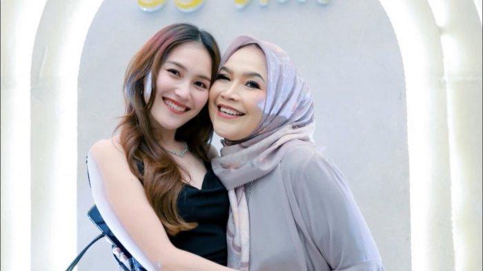 Tak Ada Fardhana Lagi, Ayu Ting Ting Rayakan Ulang Tahun Bareng Sosok Kesayangannya ...