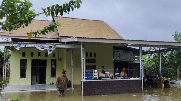 Desa Ambawang Tanahlaut Dilanda Banjir, Ketinggian Air Capai Pinggang ...