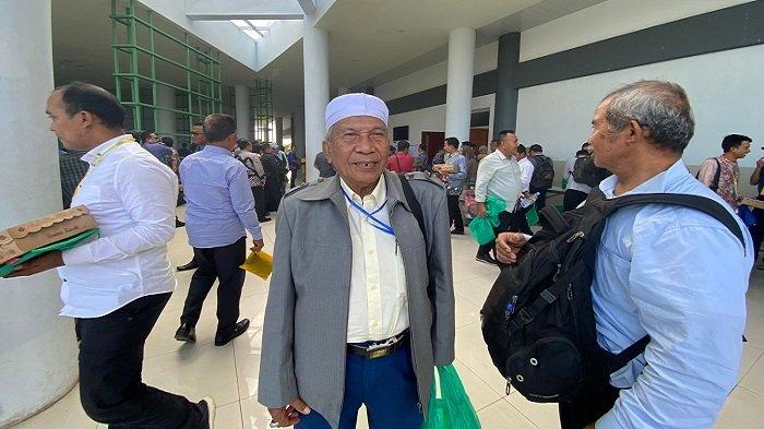 Berusia 82 Tahun, Basuni Jadi Peserta Tertua Seleksi Bawaslu Kabupaten ...