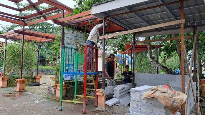Taman Raja Tumpang Marabahan Mulai Dipercantik, Pekerja Mulai Mulai ...