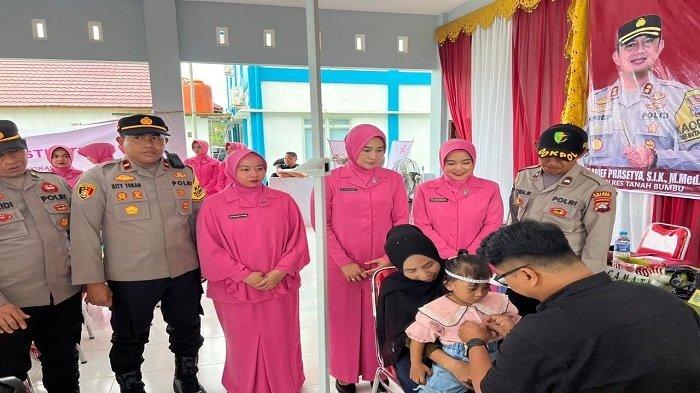 Sambut Hari Bhayangkara ke-78, Polsek Sungai Loban Kolaborasi Gelar Baksos Penanganan Stunting ...