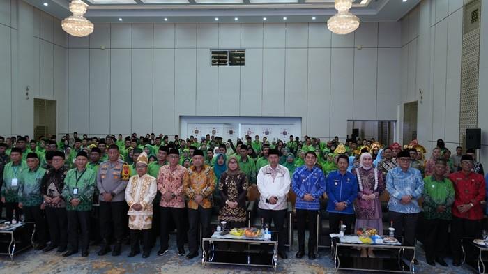 Bupati Balangan Terima Penghargaan PGM Award 2025, Ungkap Peran Guru ...