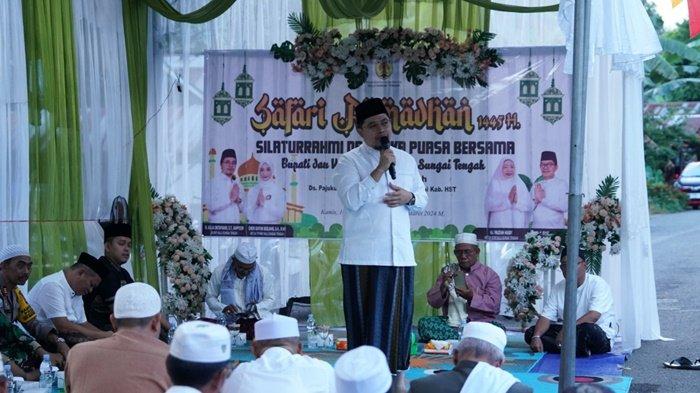 Safari Ramadan di Majid Al Hidayah, Bupati HST Salurkan Bantuan Masjid ...