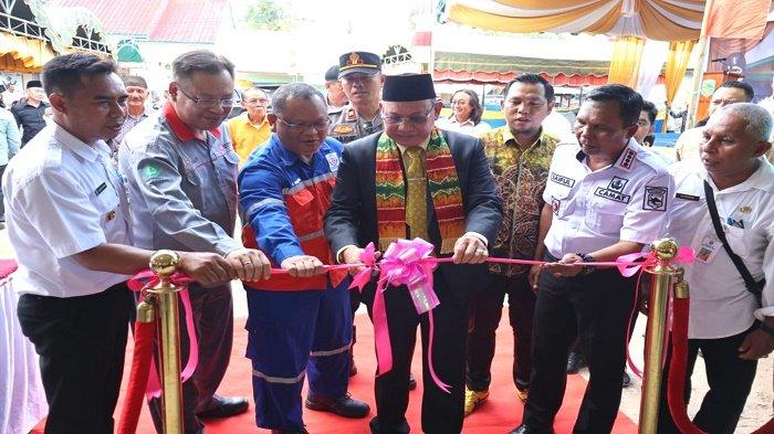 Resmikan Pasar Desa Tarjun dan Mandala, Bupati Kotabaru Berharap ...