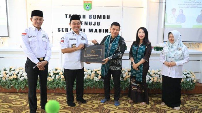 Sambut Kunjungan Bupati Barito Timur, Zairullah Azhar Beberkan Potensi Kekayaan Tanahbumbu ...