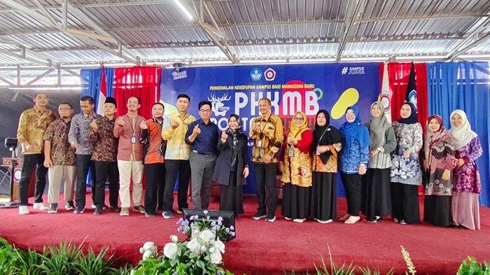 Ratusan Mahasiswa Baru Politala Ikuti PKKMB Hingga Tuntas, Direktur ...