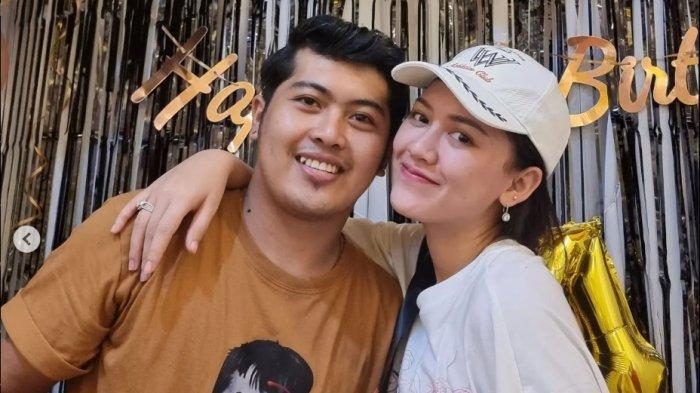 Happy Asmara Pamerkan Sosok Pengganti Denny Caknan? Rangkul Mesra Delva ...