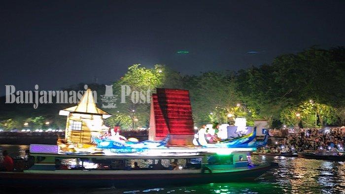 Hari Jadi ke-497 Kota Banjarmasin, 39 Perahu Hias Ramaikan Festival ...