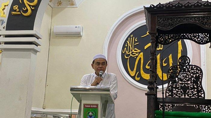 Isi Mimbar Idul Adha di Tanah Bumbu, Zairullah Azhar Ingatkan Makna ...