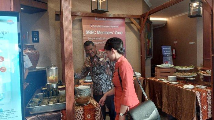 GM Swiss-Belhotel Borneo Banjarmasin Turut Layani Tamu di Hari Rabu Istimewa - Banjarmasinpost.co.id