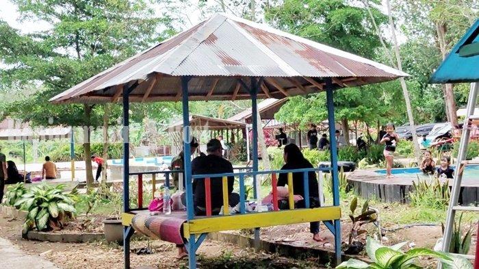 Kue Khas Banjar Tersedia di Tempat Wisata Kuliner Kampung Purun ...