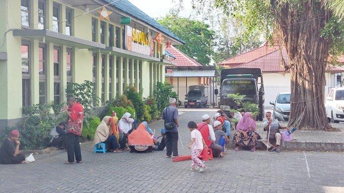 Petugas Satpol PP Kota Banjarbaru Tertibkan Puluhan Gelandangan dan Pengemis - Banjarmasinpost.co.id