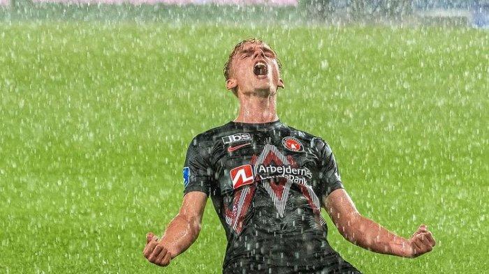 Aksi Gustav Isaken dari Denmark Bikin AC Milan Kepincut, Fiorentina ...