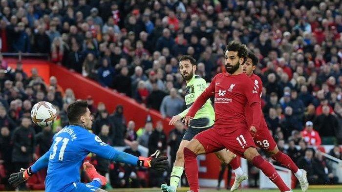 Mo Salah Resah Lini Depan Liverpool, Pemain Mesir Ini Masuk 100 ...