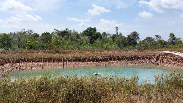 Embung Air Bersih di Kampung Nelayan Tanahlaut Tak Kunjung ...
