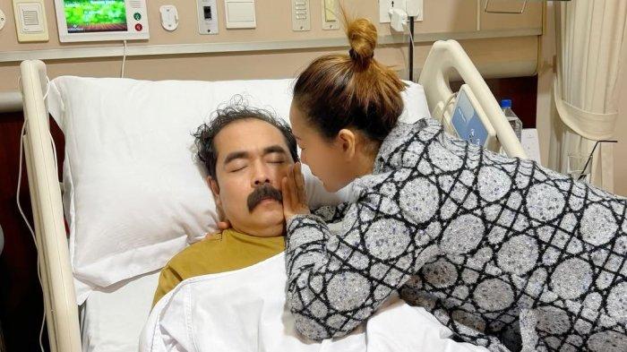 Tak Kuat Ditinggal Adam Suseno, Inul Daratista Sedih Lihat Kondisi Suami di Rumah Sakit: Ga ...