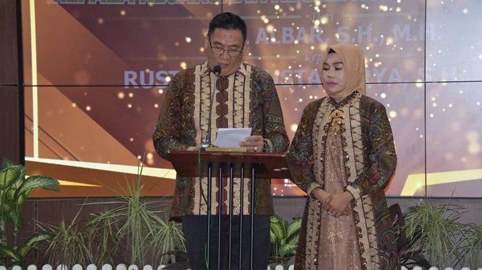 Rustandi Gustawirya Pimpin Kejari HSS, Pj Bupati Doakan Nul Albar ...