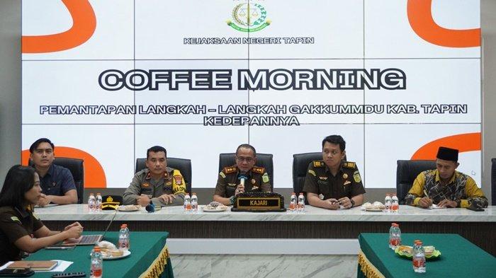 Gelar Coffee Morning, Kajari Tapin Bahas Pemantapan Langkah Gakkumdu Pada Pengawasan Pemilu 2024 ...