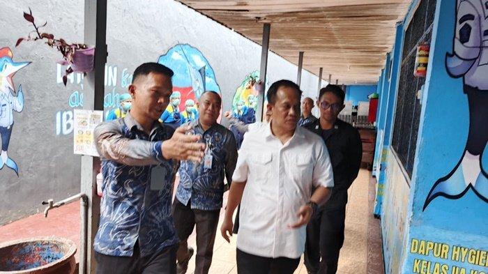Tinjau Lapas Kotabaru, Kakanwil Kemenkumham Kalsel : Tingkatkan ... Tinjau Lapas Kotabaru, Kakanwil Kemenkumham Kalsel : Tingkatkan ...