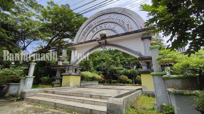 KalselPedia - Kawasan RTH Rantau di Kabupaten Tapin, Rimbun dengan ...