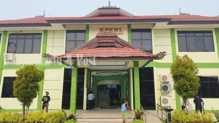 Belasan Aset Mantan Bupati Hulu Sungai Utara Abdul Wahid Dilelang KPK ... Belasan Aset Mantan Bupati Hulu Sungai Utara Abdul Wahid Dilelang KPK ...