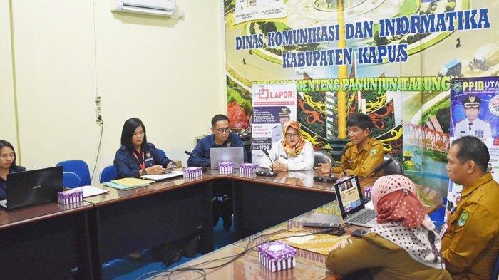 Tim Komisi Informasi Kunjungi dan Evaluasi Layanan PPID Kabupaten kapuas - Banjarmasinpost.co.id