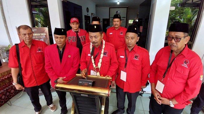 Rahasiakan Target Kursi Pemilu 2024 Saat Daftarkan Bacaleg ke KPU, ini Alasan DPC PDIP ...