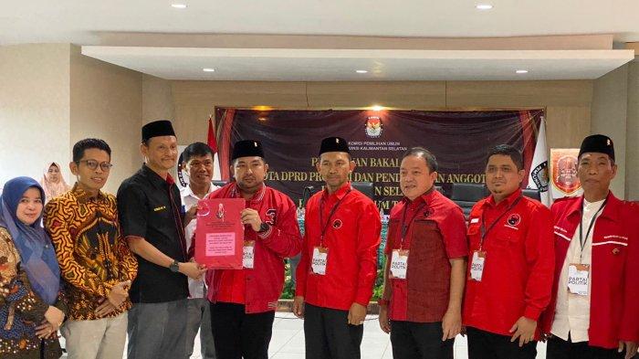 Daftarkan Bacaleg, PDIP Kalsel Target Jadi Pemenang Pemilu 2024 - Banjarmasinpost.co.id