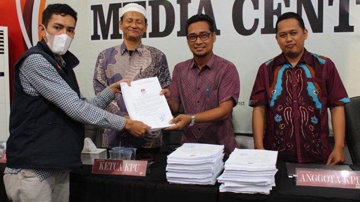 Berkas Dokumen 43 Bacaleg di HST TMS, Ketua KPU : Masih Ada Waktu Perbaikan - Banjarmasinpost.co.id